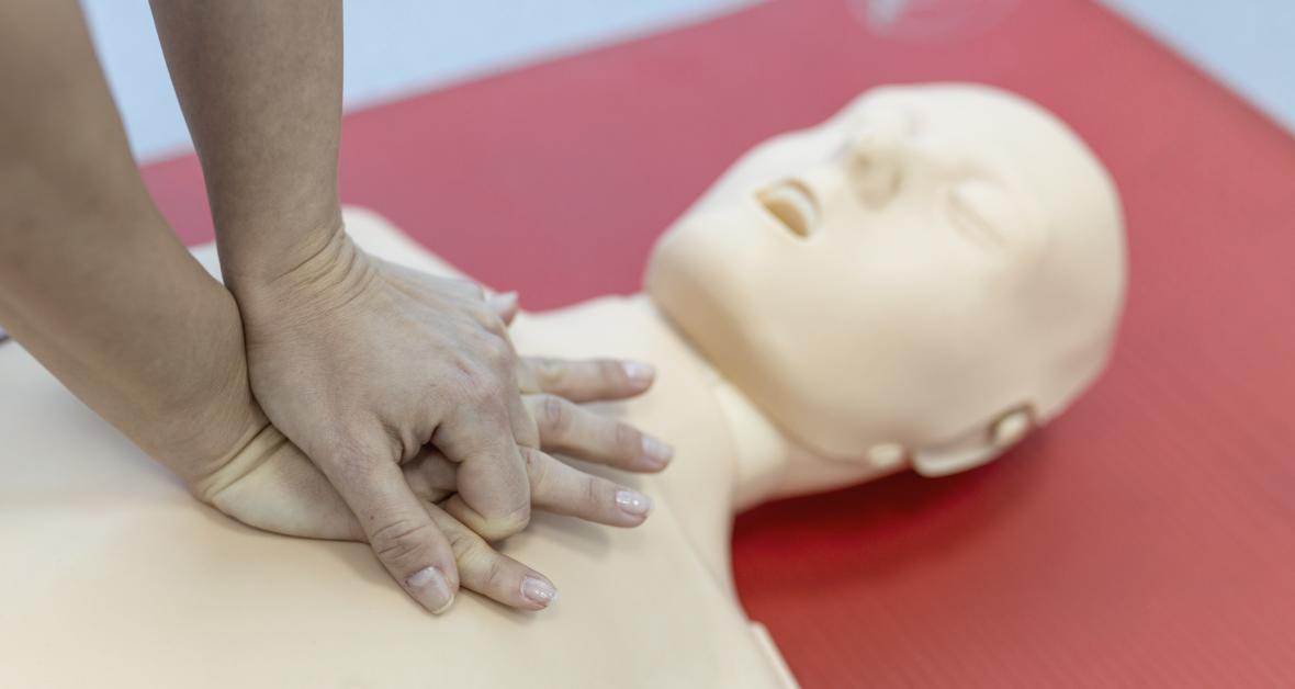 ️ Curso gratuito de RCP en City Bell: Tus manos pueden salvar vidas ...